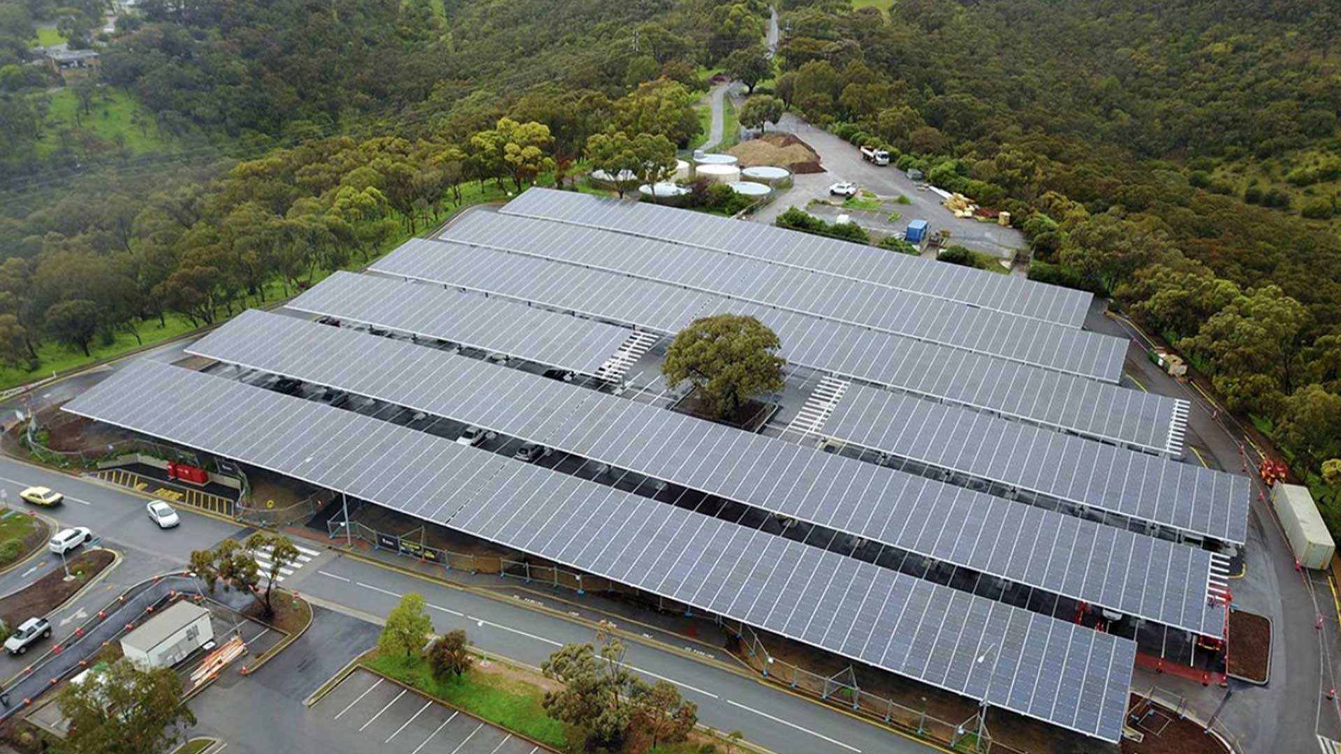 Huge array of solar panels part of Flinders University, Adelaide, being ...