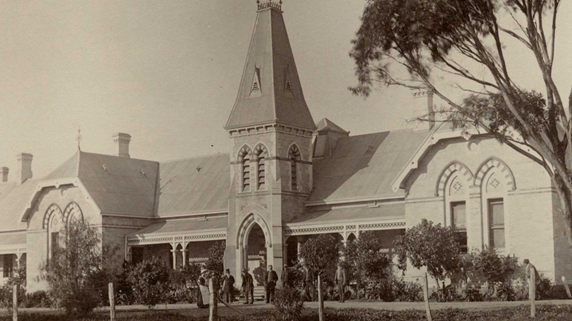Julia Farr gets Home for Incurables opened in 1879; diverts Adelaide ...