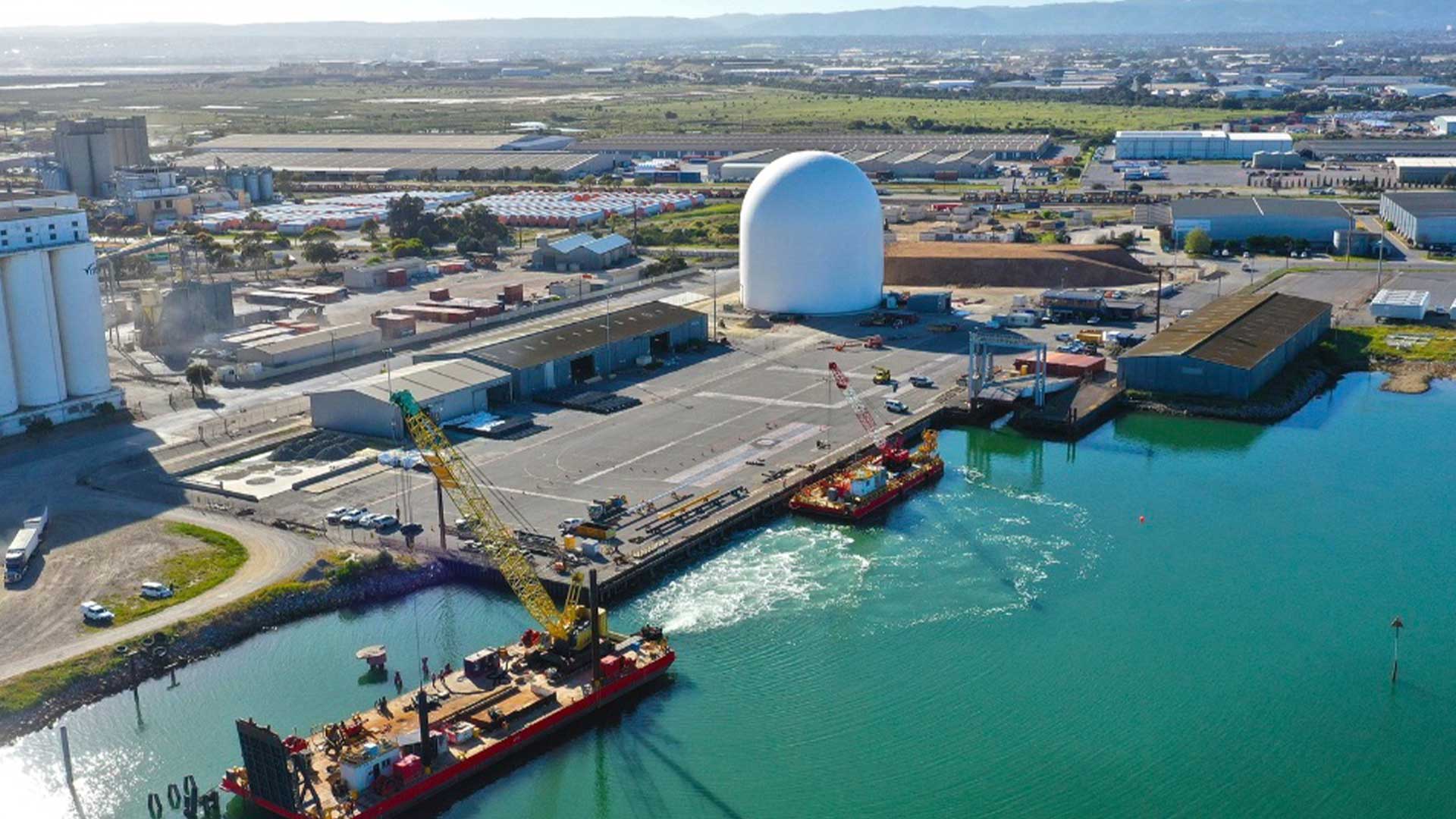Big dome silo for Hallett Group's green cement distribution hub at ...
