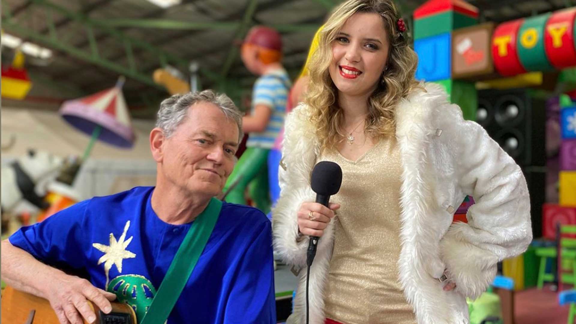 Rachel Leahcar, blind singer/songwriter, crowns Adelaide wins with ...