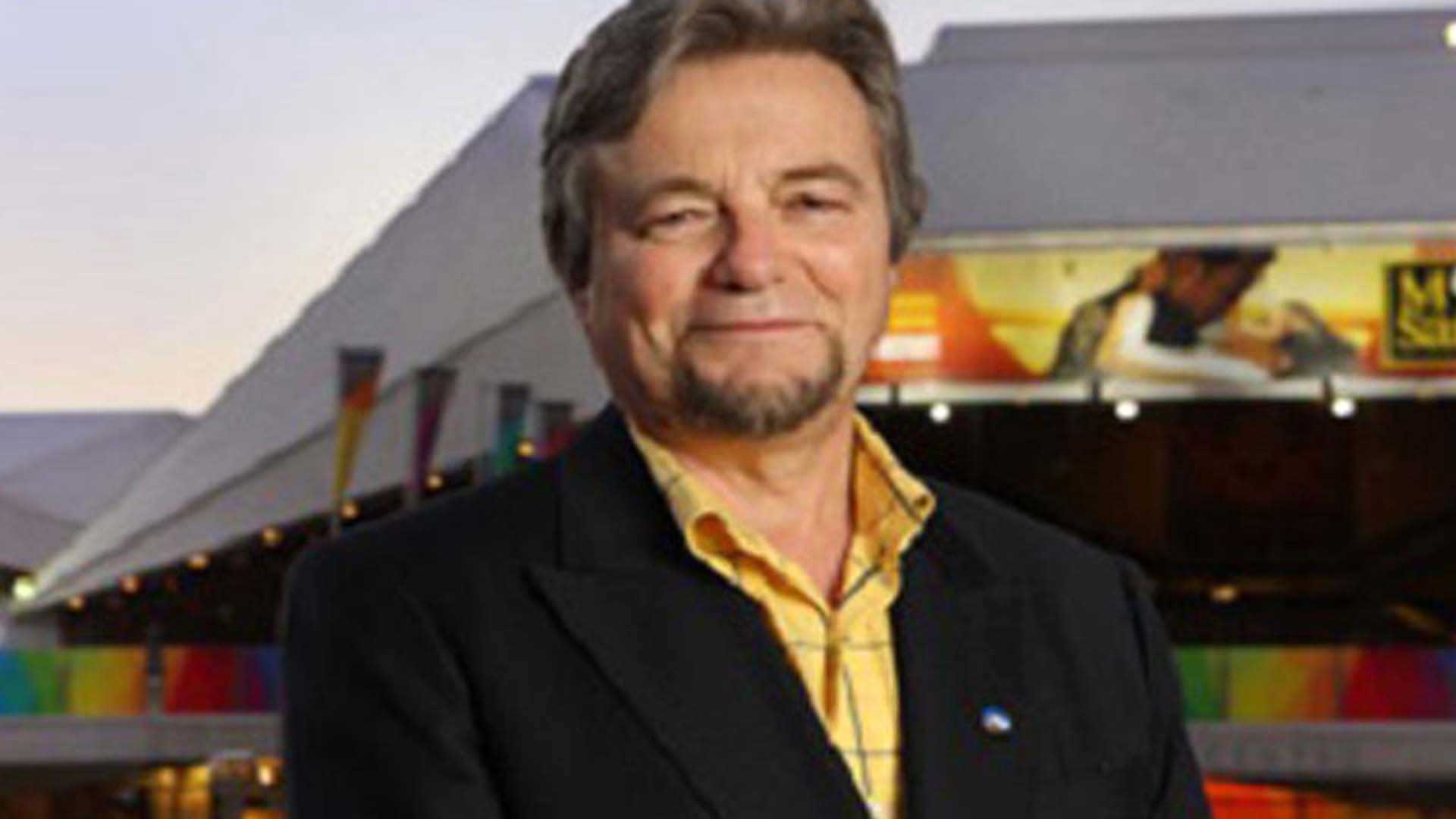 Douglas Gautier set on building theatrical bridges with Asia from ...